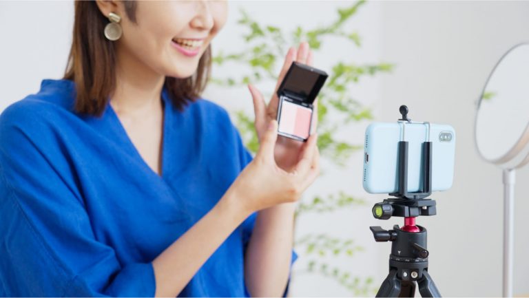 インフルエンサーとは？SNSでの影響力を解説｜株式会社DYM